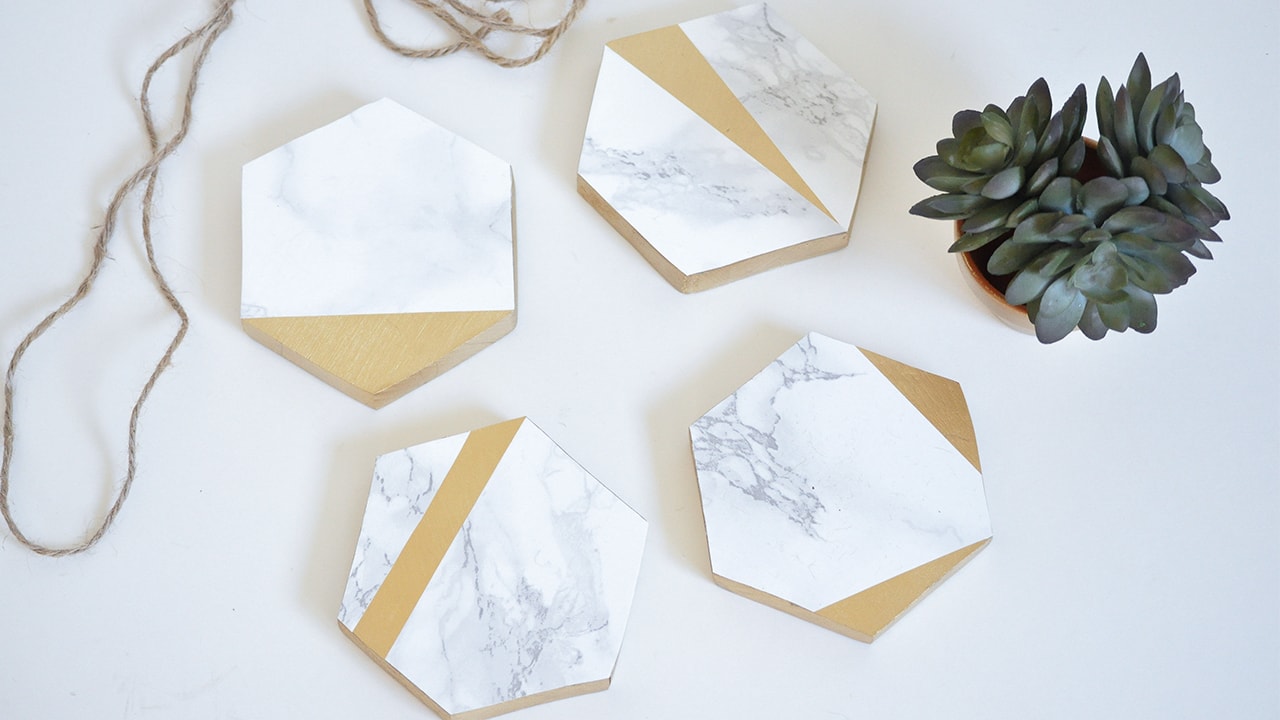 Easy DIY Marble And Gold Coasters - Quick Hack! - Anika's DIY Life