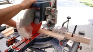 How To Build A Wooden DIY Foot Rest