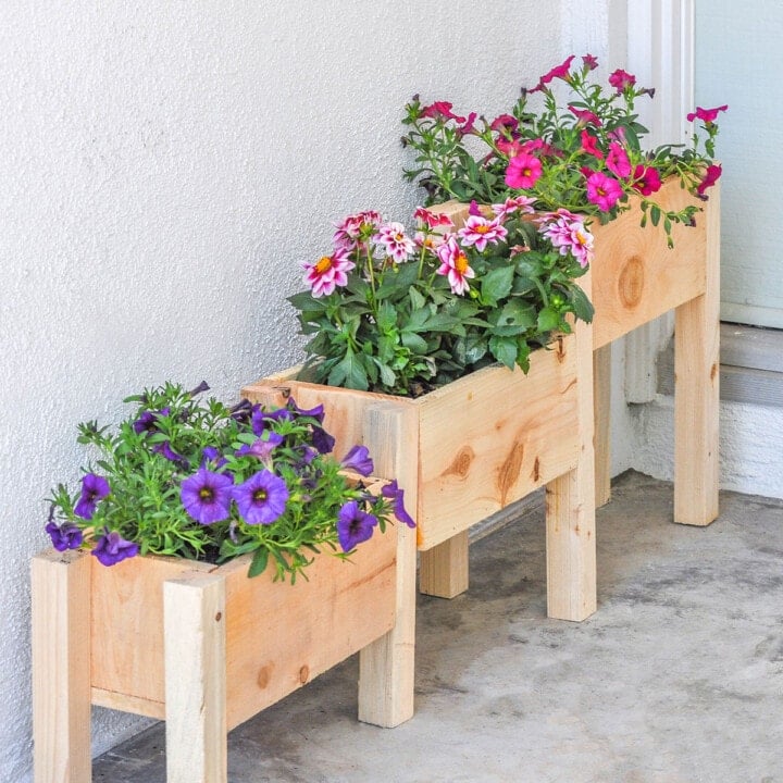 How To Build A DIY Modern Planter Box - Anika's DIY Life