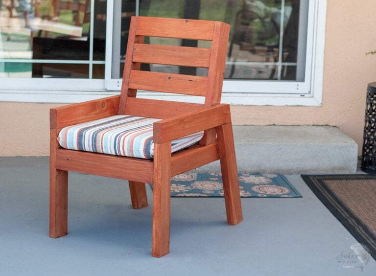 Easy DIY 2x4 Chair Plans - Outdoor Dining Chair - Anika's DIY Life