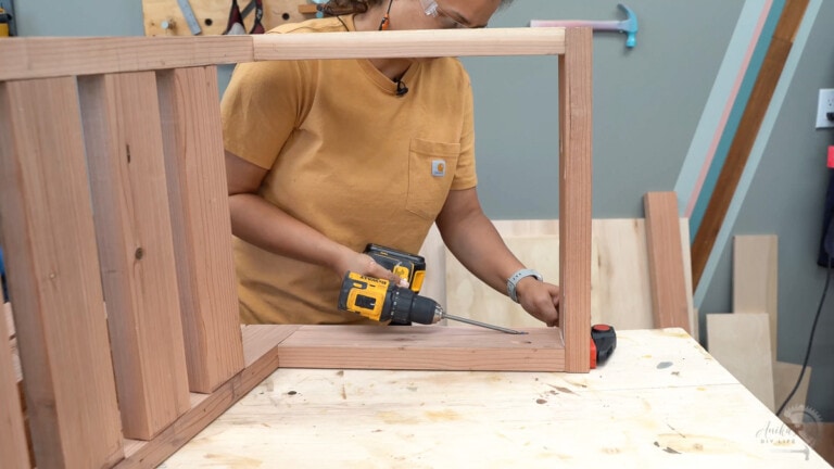 Easy DIY 2x4 Chair Plans - Outdoor Dining Chair - Anika's DIY Life