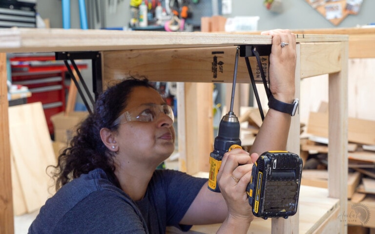 DIY Planer Stand With Storage And Folding Outfeed Table