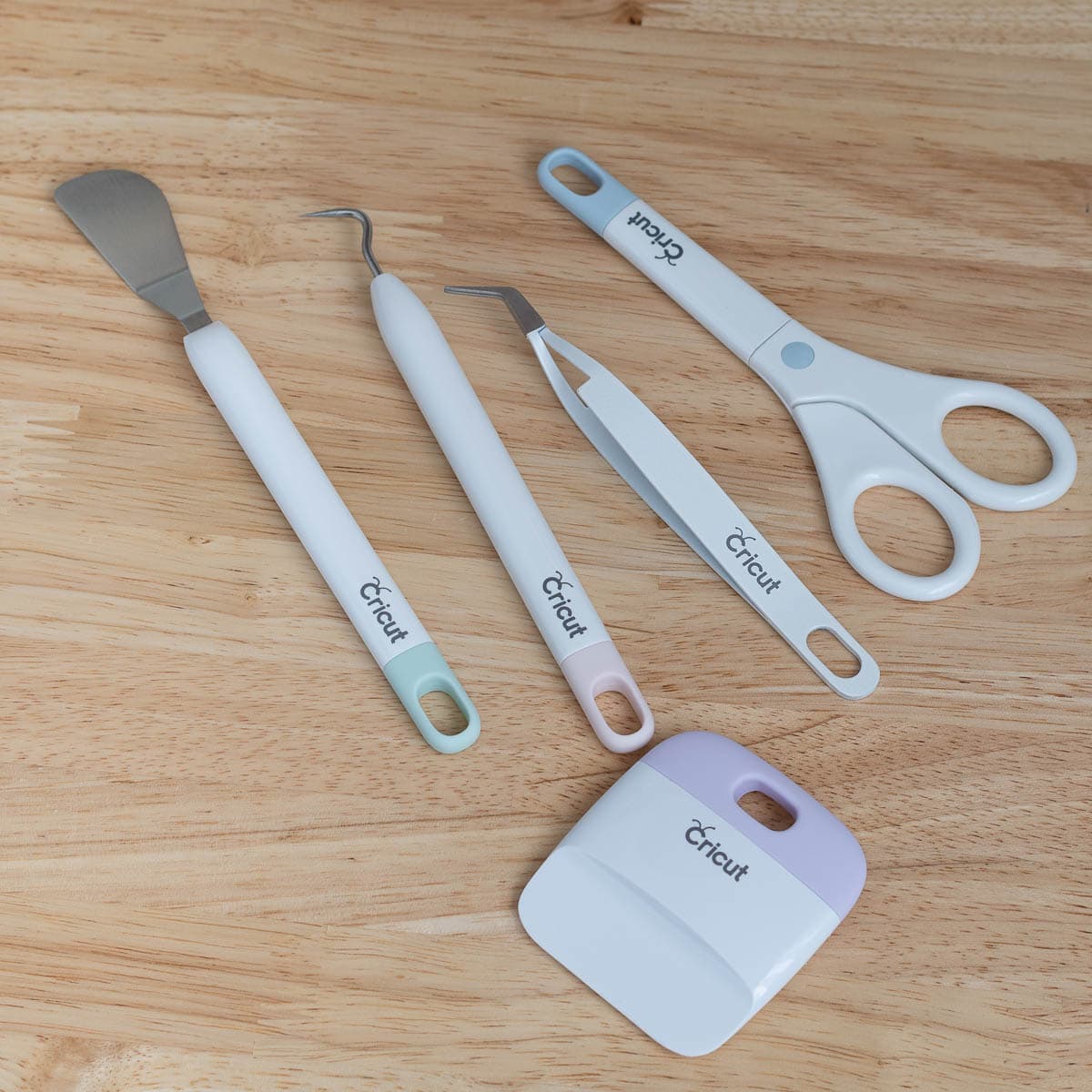 How To Use Basic Cricut Tools - Anika's DIY Life