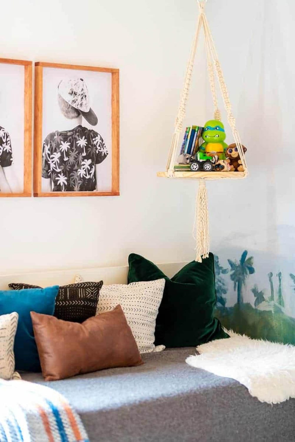 25 Easy DIY Wood Picture Frame Ideas - Anika's DIY Life