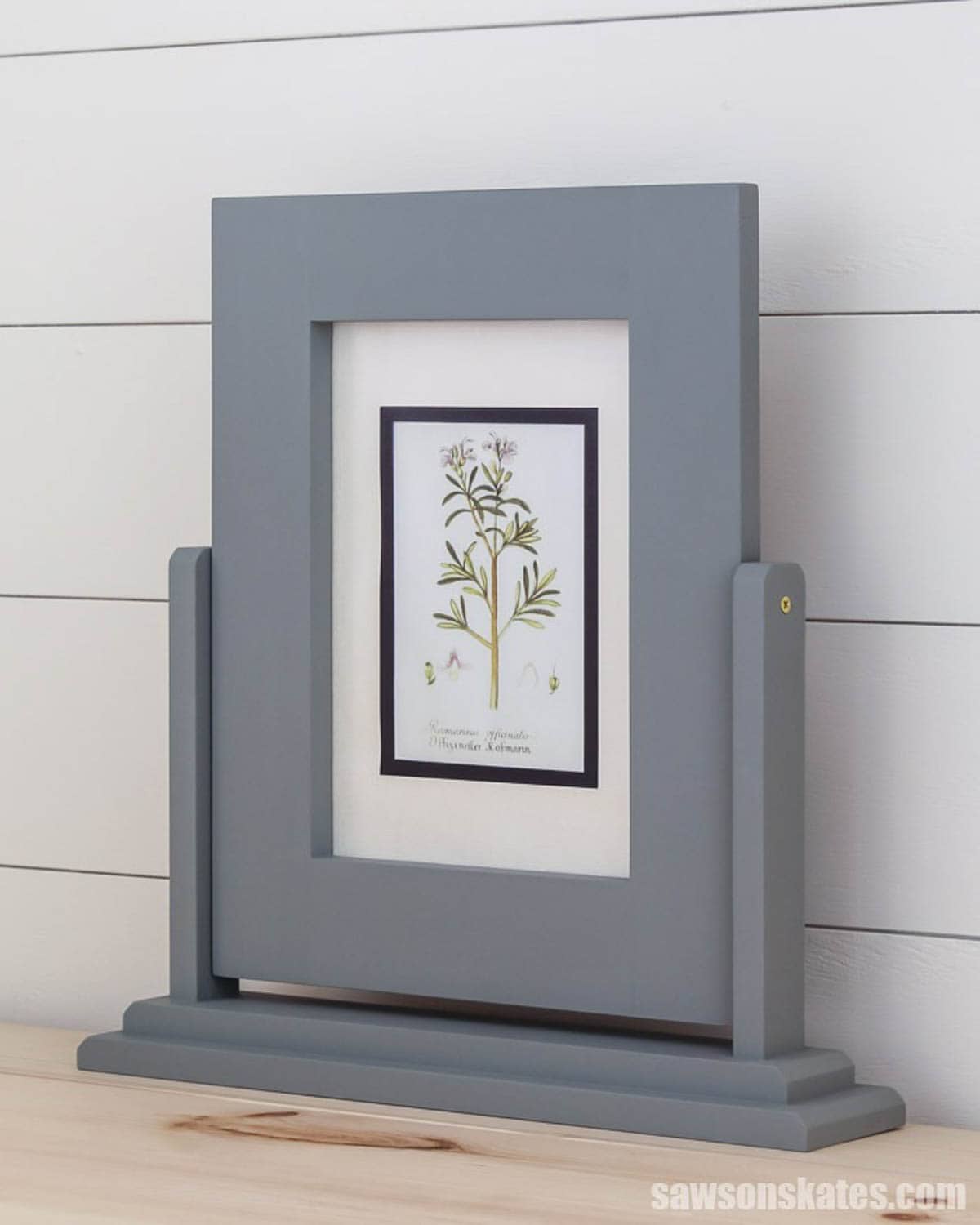 25 Easy DIY Wood Picture Frame Ideas - Anika's DIY Life