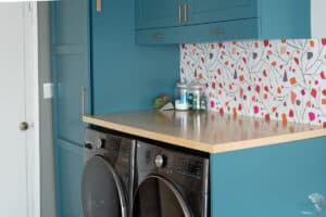 How To Make An Easy DIY Countertop For Laundry Room