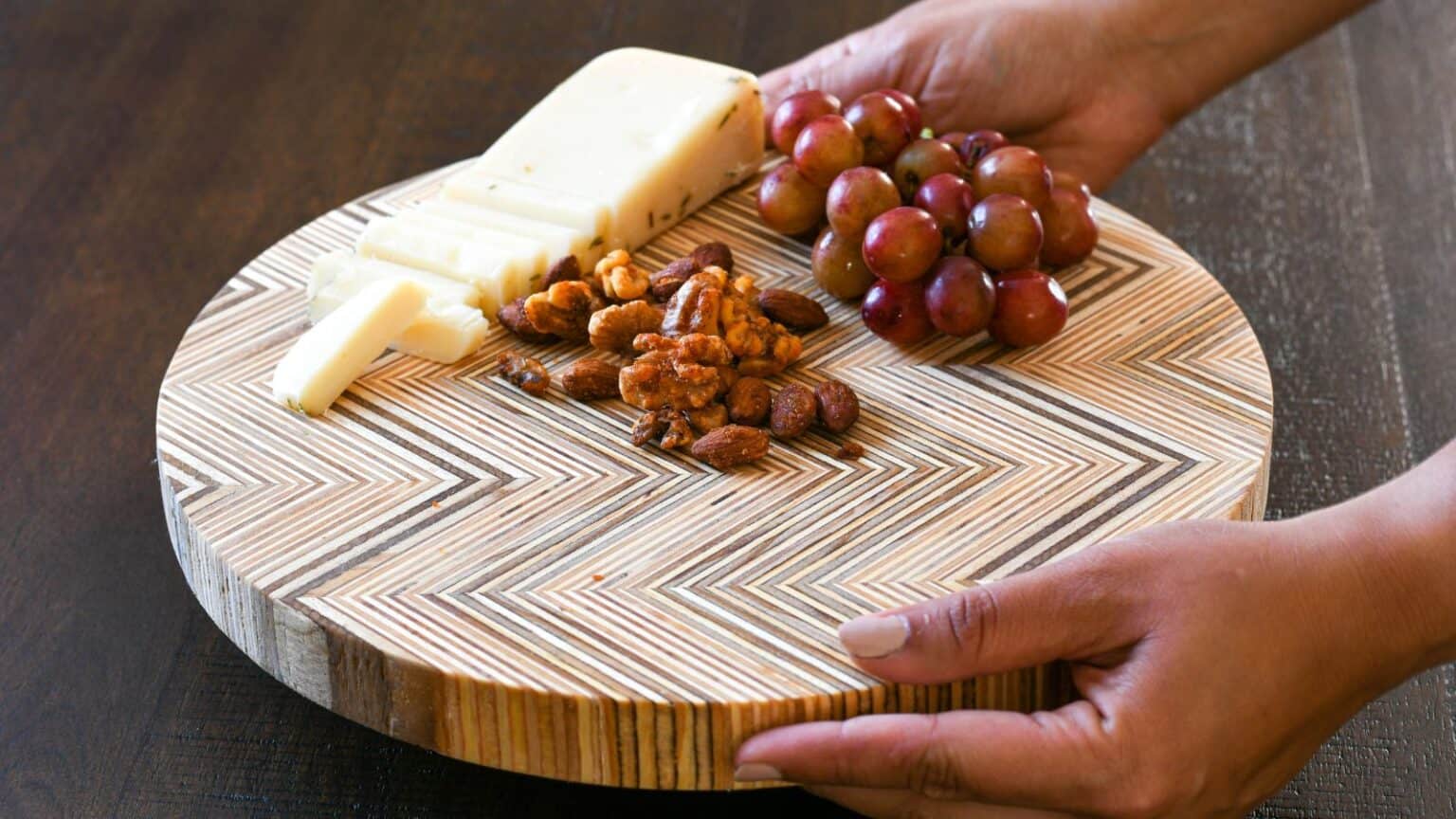 20 DIY Wood Projects That Sell For Maximum Profit - Anika's DIY Life