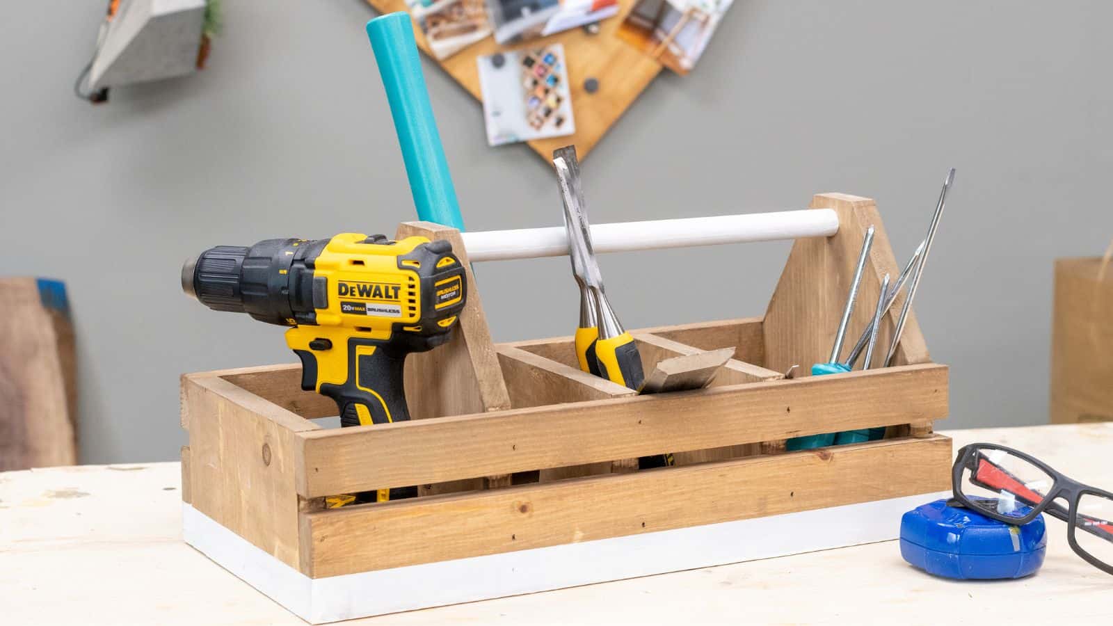 20 DIY Wood Projects That Sell For Maximum Profit - Anika's DIY Life