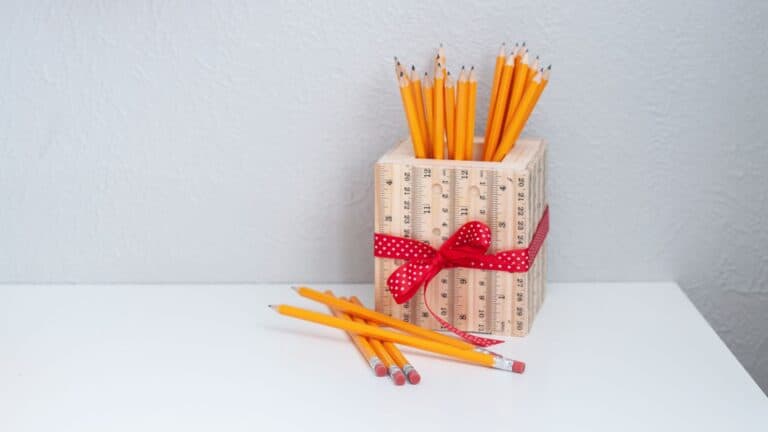 20 DIY Wood Projects That Sell For Maximum Profit - Anika's DIY Life