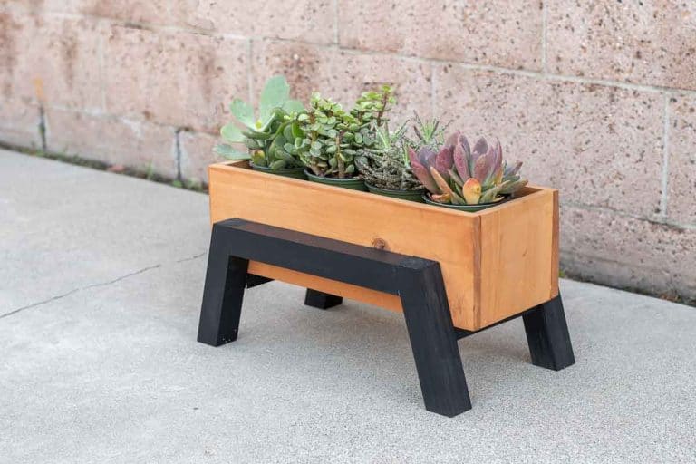 How To Build A Modern DIY Small Wood Planter - Anika's DIY Life