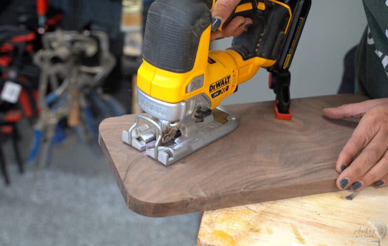 How To Make A Simple DIY Cutting Board - Anika's DIY Life