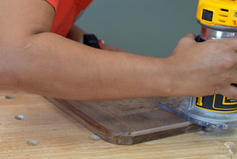 How To Make A Simple DIY Cutting Board - Anika's DIY Life