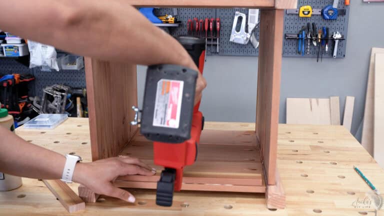 How To Build A Easy Beginner-Friendly DIY Planter Bench - Anika's DIY Life